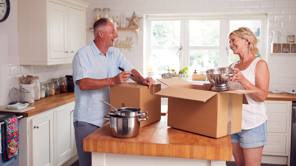 The Right Way to Pack Glassware and Kitchen Items - The Moving Box Company